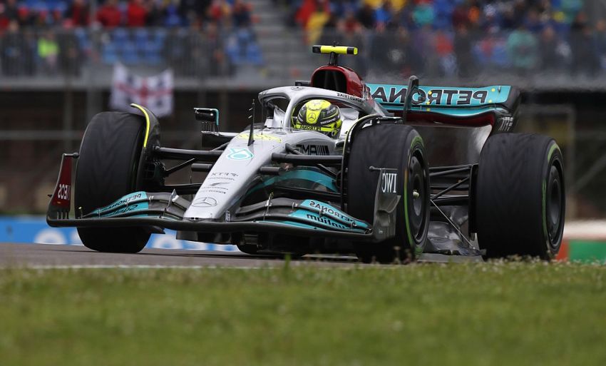 Forma-1 Mercedes csapat gyenge teljesítménye - Áldomás